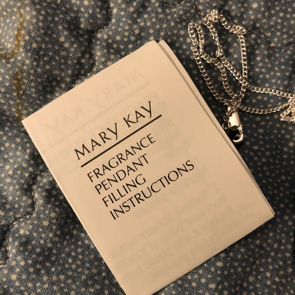 Mary Kay | Jewelry | Mary Kay Fragrance Pendant Vintage New In Box ...